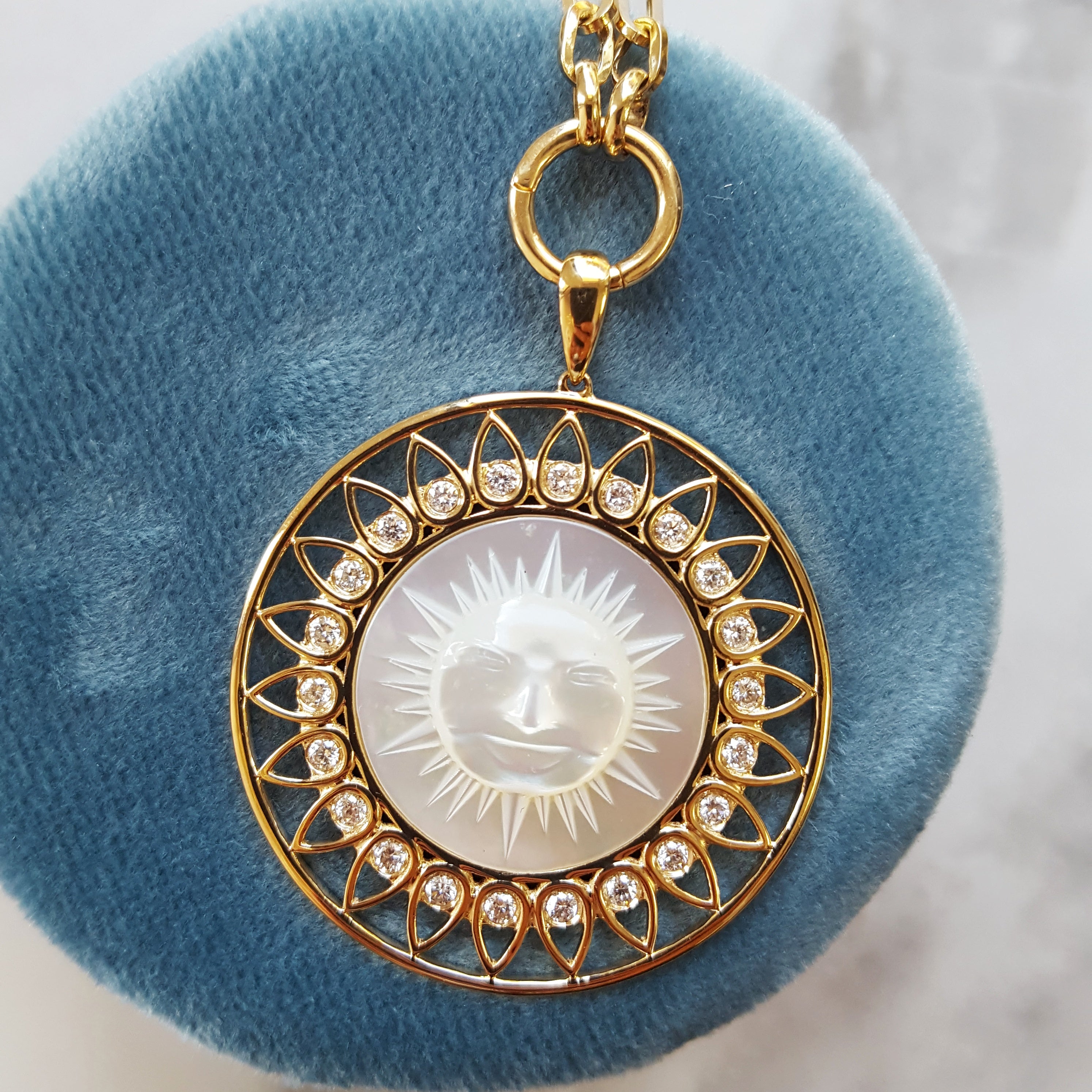 Renaissance Sun Medallion Pendant – Sami Fine Jewelry