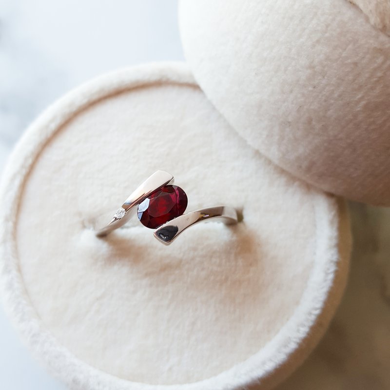 Arizona Anthill Garnet Silver Jewelry Oval Garnet Ring – Sami Fine Jewelry